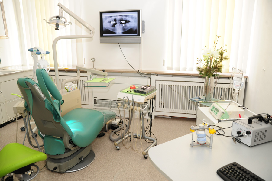 Praxis | Zahnarzt Dr. Brust, Saarbrücken